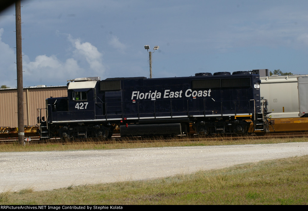 FEC 427 WORKING THE YARD JB TODAY